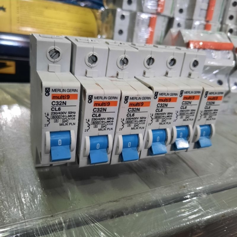 Jual mcb merlin gerin pln c32n cl6 6a 1p pln | Shopee Indonesia