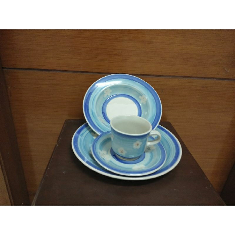 Jual SET PIRING LEPEK MUG KERAMIK IWATANI | Shopee Indonesia