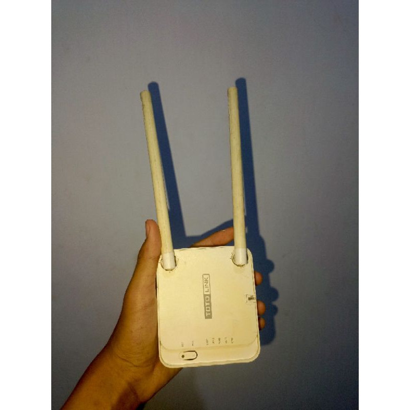 Jual Router TOTOLINK N200RE V3 second normal (router+ adaptor) | Shopee ...