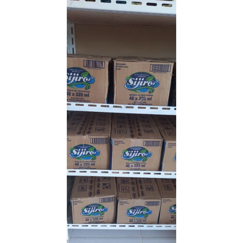 Jual air mineral sijiro 1 dus isi 48 gelas | Shopee Indonesia