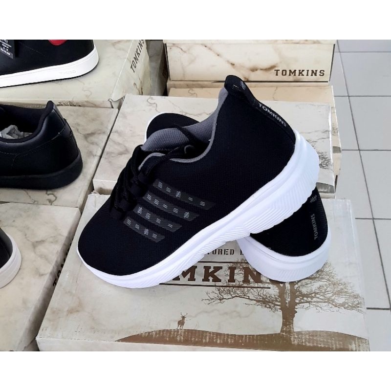 Jual Tomkins sepatu sekolah anak SD tali original branded sepatu ...