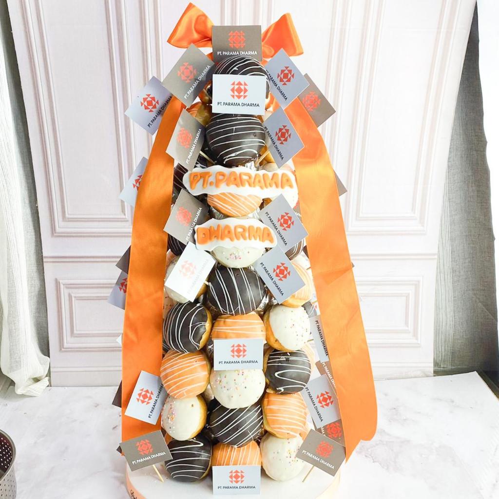 Jual Donat Tower/Donat Ulang Tahun/Donat/Donat Ultah tema Logo ...