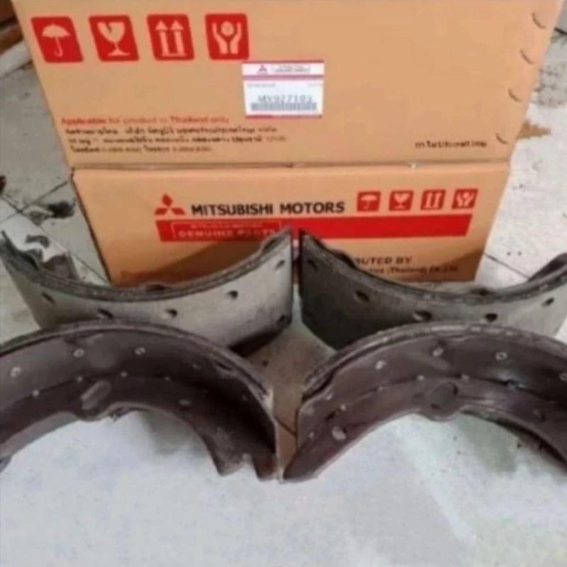Jual Sepatu Kampas Rem Belakang Assy Mitsubishi Caster 136HDL HDX OEM ...