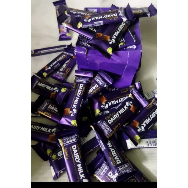 Jual coklat cadbury @15gr ..1 box isi 36pcs | Shopee Indonesia