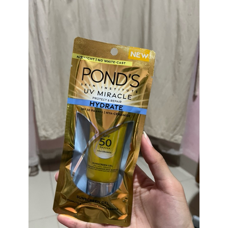 Jual Ponds UV Miracle Sunscreen SPF 50 PA++++ Hydrating & Brightening ...