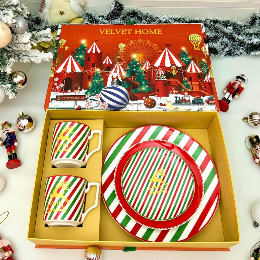 Jual Hampers natal piring dining set mug gelas christmas gift set merah ...