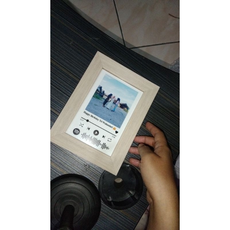 Jual Bingkai Foto Spotify Request Lagu Spotify Ukuran A5 | Shopee Indonesia