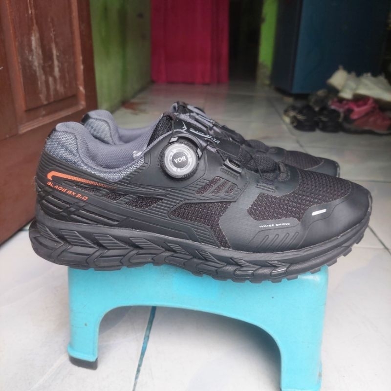 Jual prospecs sepatu gunung hiking | Shopee Indonesia