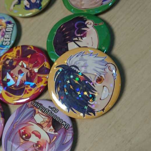 Jual PIN BUTTON/BADGE/BROS CUSTOM DOFF HOLO0GRAM GLITTER GLOSSY BISA ...