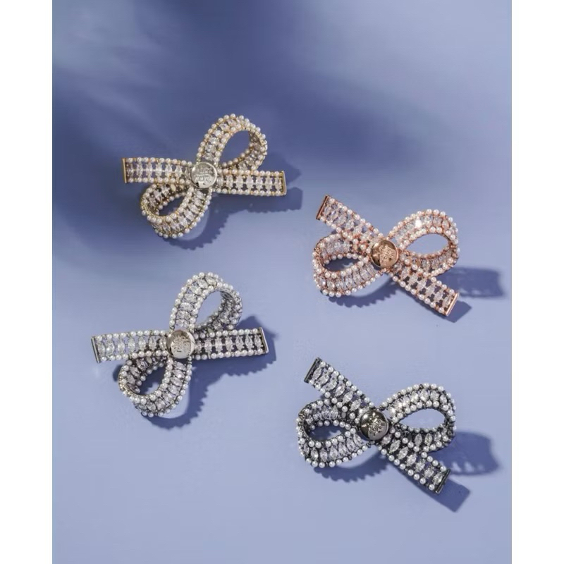 Jual Minerva Brooch Ria Mirandas Bros Minerva kondisi baru sale daru ...