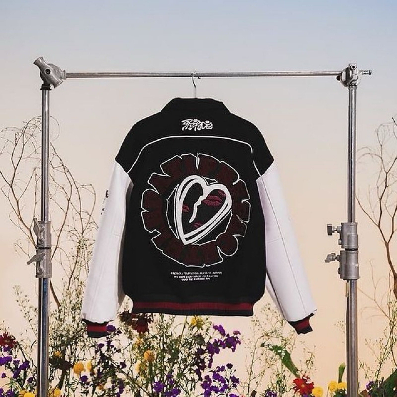 Jual HEATWAVE SMOOCH VARSITY JACKET PREFACE X TELEPATI.CHE (LIMITED ...