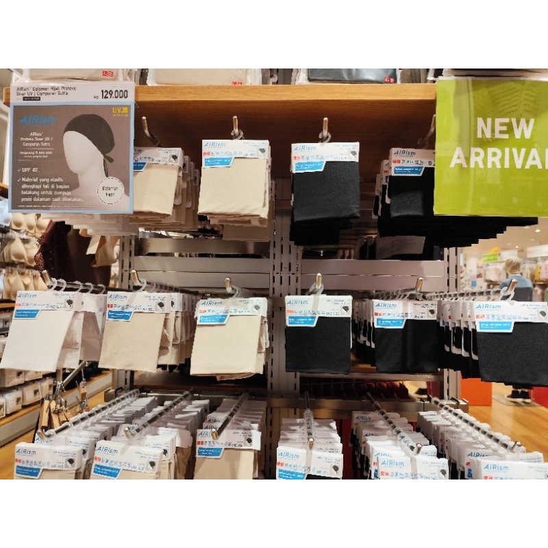 Jual uniqlo inner hijab airism original | Shopee Indonesia