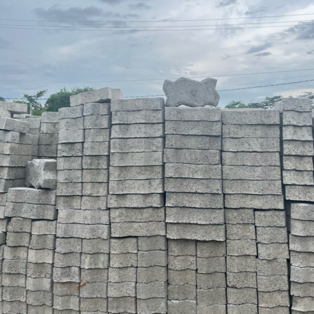 Jual PAVING BLOCK CACING KUALITAS PRESS HIDRAULIK HARGA PERMETER 39 PCS ...