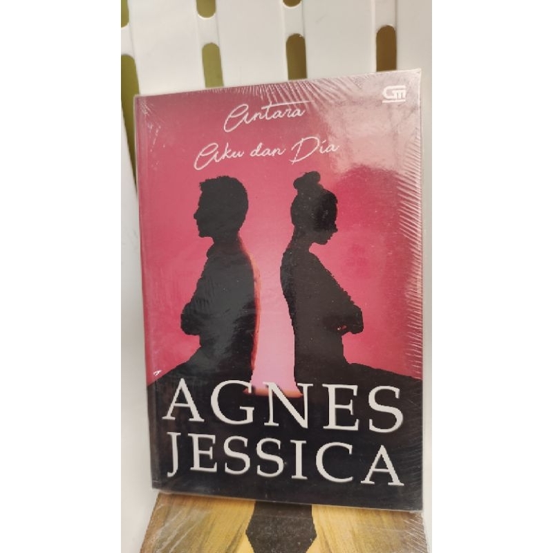 Jual buku agnes jessica "antara aku dan dia" | Shopee Indonesia