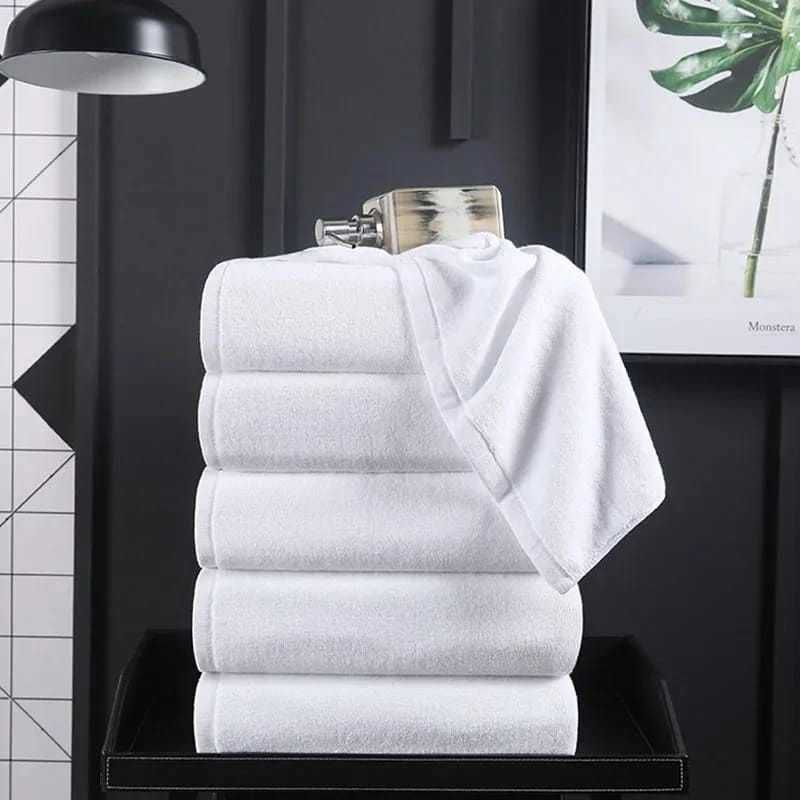 Jual HANDUK MANDI HOTEL PUTIH POLOS | Shopee Indonesia