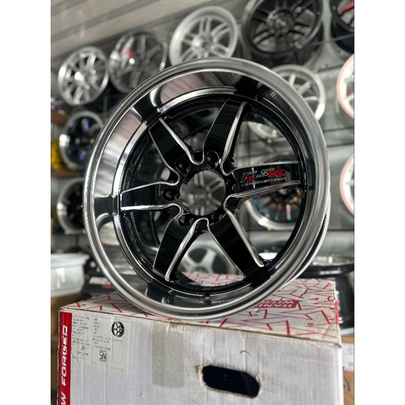 Jual velg mobil samlong r18 black lip polish pcd 6x139,7 kondisi baru | Shopee Indonesia