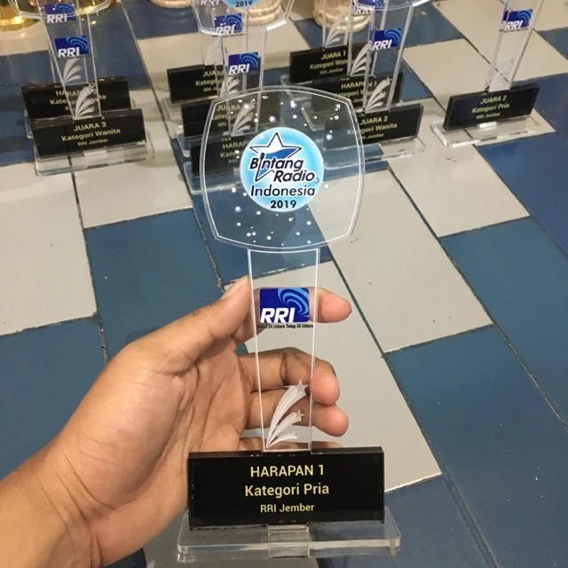 Jual TROPHY AKRILIK | Shopee Indonesia