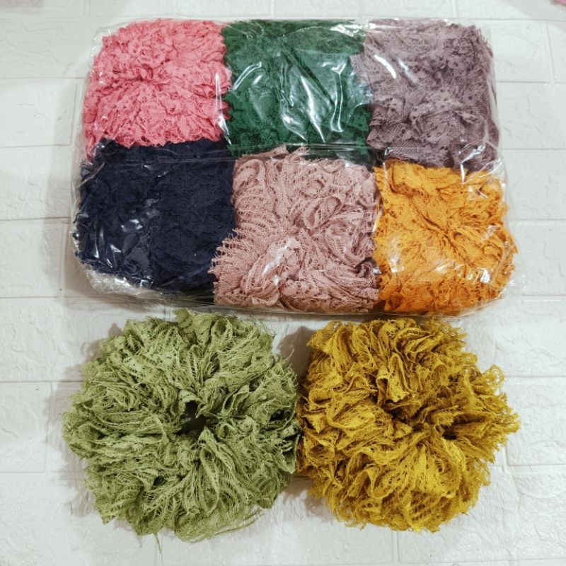 Jual Ikat rambut/kuncir rambut scrunchie kain brukat kecil & Jumbo isi ...