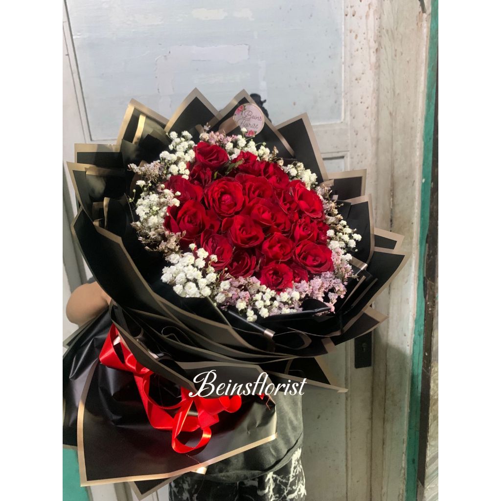 Jual BEINS - BUCKET BUNGA MAWAR MERAH BENTUK ROUND 20 TANGKAI | Shopee ...