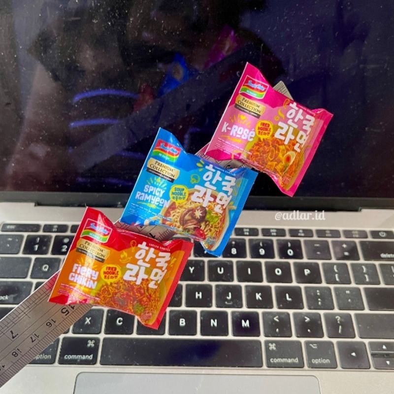 Jual MINIATUR MAGNET TEMPELAN KULKAS SOUVENIR PRODUK INDOMIE KOREAN ...