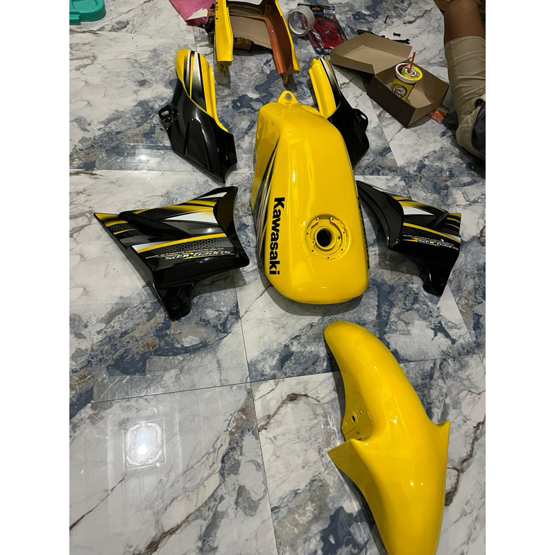 Jual tangki ninja ss kuning | Shopee Indonesia