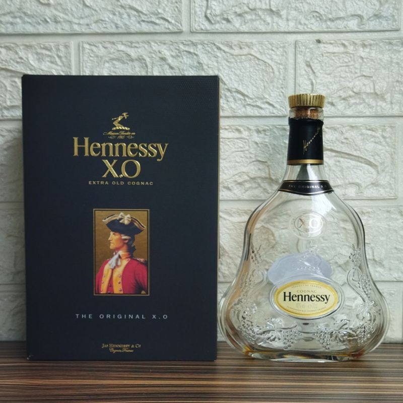 Jual Botol Kosong Hennessy XO + Box 700ml | Shopee Indonesia