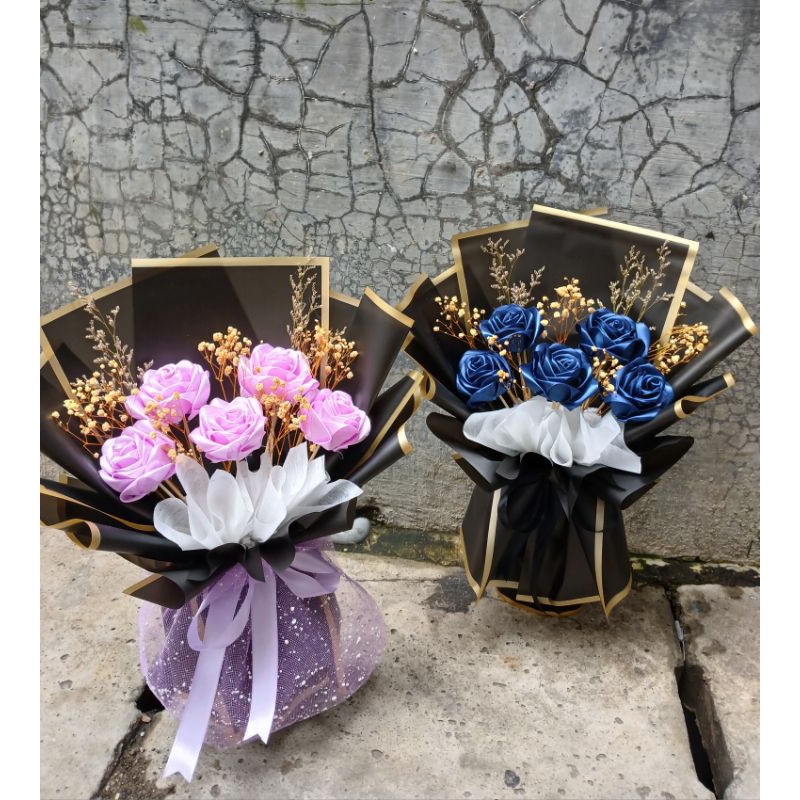 Jual buket mawar satin/bucket valentine/bucket mawar satin/bucket bunga ...