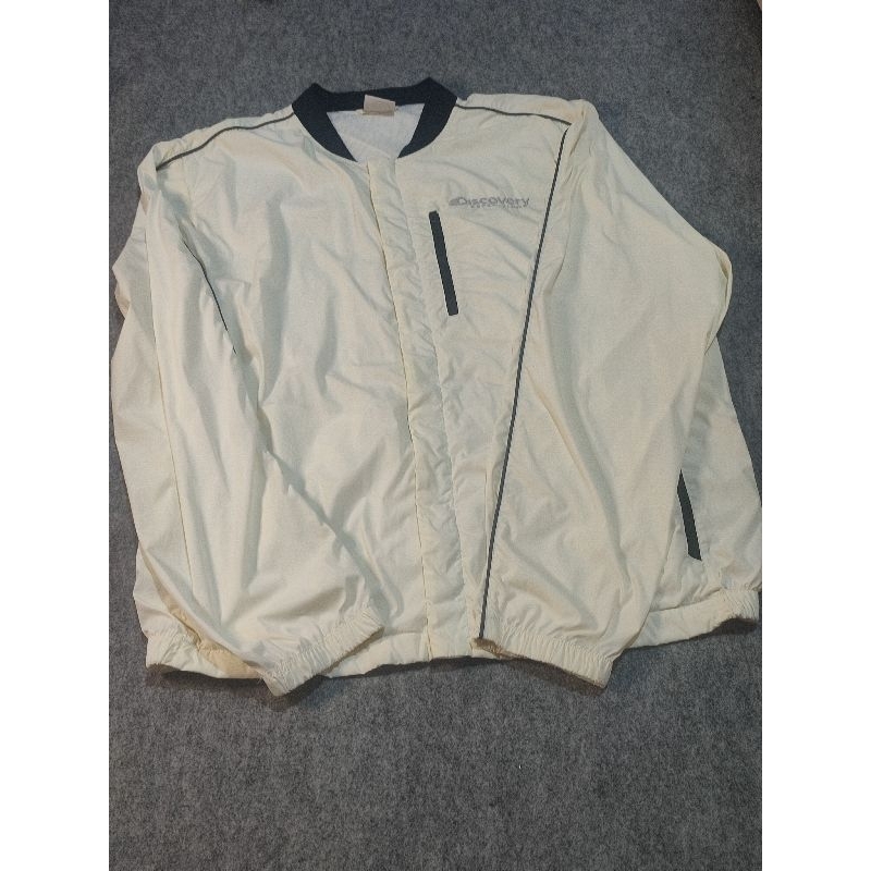 Jual jaket running DISCOVERY model Trhactop warna putih | Shopee Indonesia