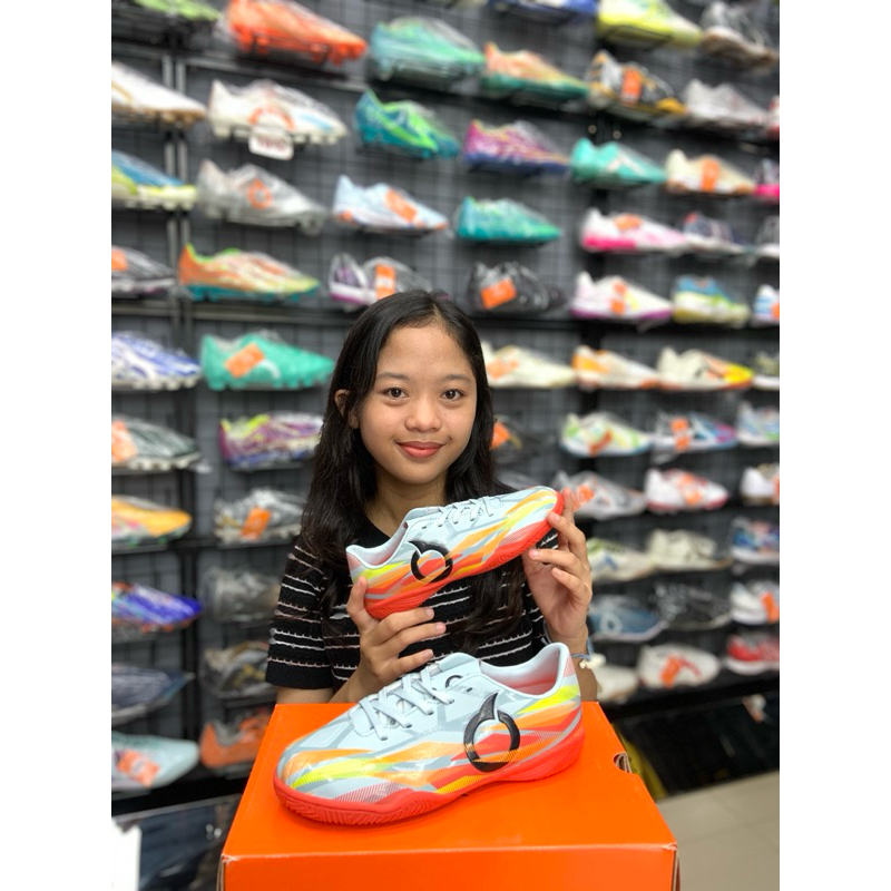 Jual Sepatu Futsal ORTUSEIGHT Hyperion In JR (Cloud Blue/Ortrange) ORIGINAL | Shopee Indonesia