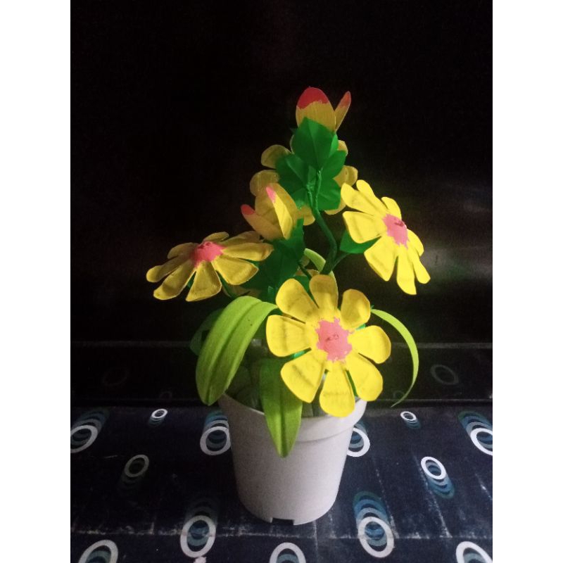 Jual daur ulang botol plastik/kerajinan bunga dari botol aqua | Shopee ...