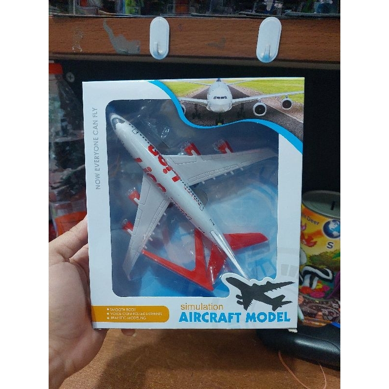 Jual FAMILY TOYS ONLINE SHOP PESAWAT BESI PENUMPANG KOLEKSI PESAWAT ...