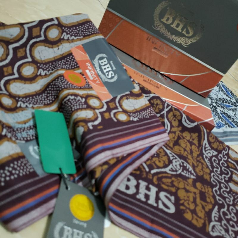 Jual Sarung BHS Infinity Batik Silver | Shopee Indonesia