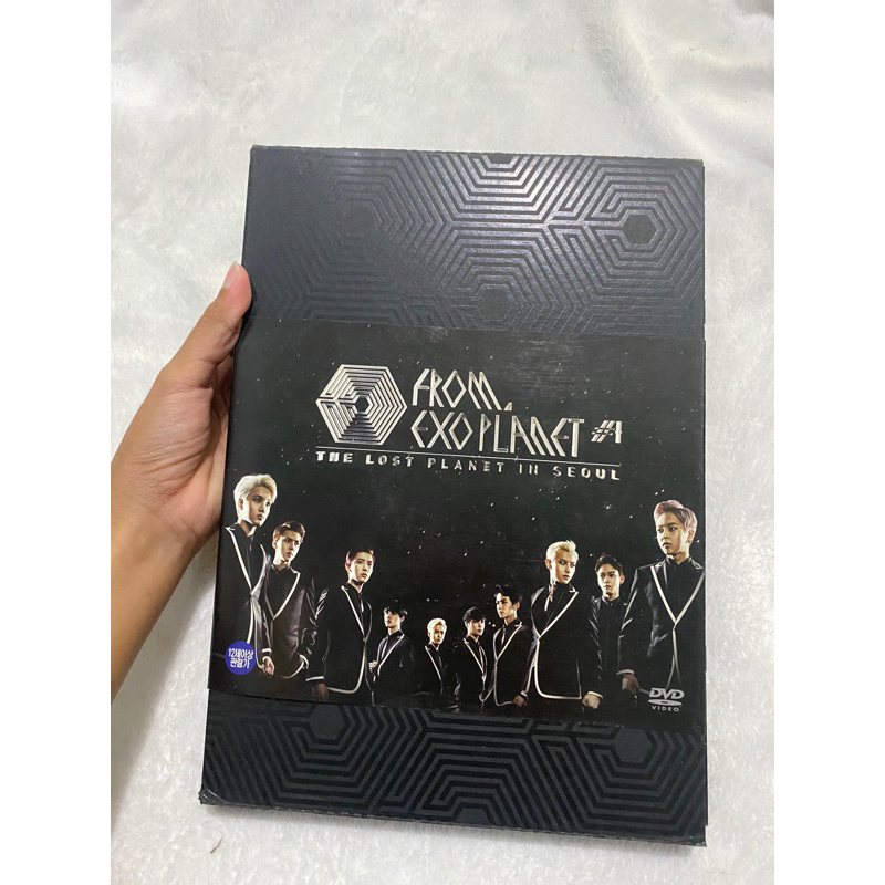 Jual EXO PLANET #1 THE LOST PLANET PHOTOBOOK LIVE CD | Shopee Indonesia