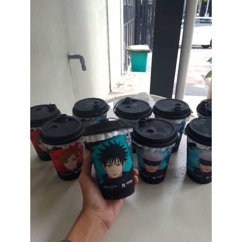 Jual tomoro coffee x Jujutsu Kaisen cup gojo Megumi Yuji nobara ...