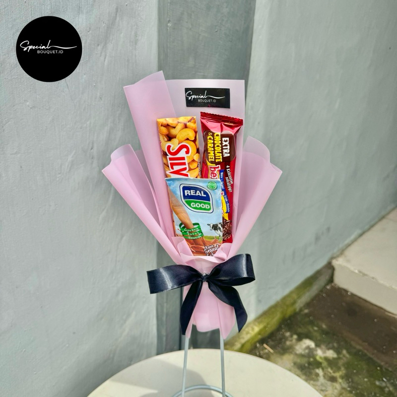 Jual BUKET SNACK MODEL SIMPLE UNTUK ACARA WISUDA SIDANG ULTAH DLL ...