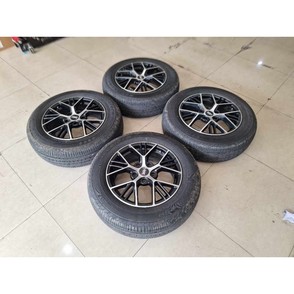 Jual Velg Mobil Bekas Model CAPRI HSR R16 Camry Innova X-pander New ...