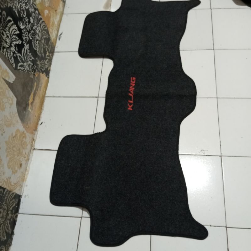 Jual Karpet Mobil Kijang Innova Old Baris 2 | Shopee Indonesia