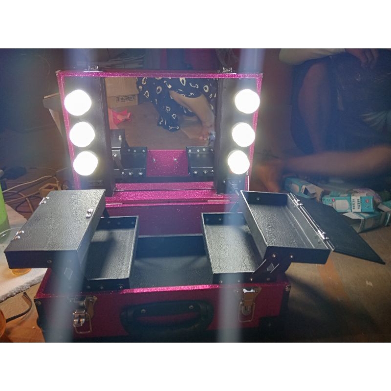 Jual Beautycase / Koper Makeup 6 Lampu Kombinasi Warna | Shopee Indonesia