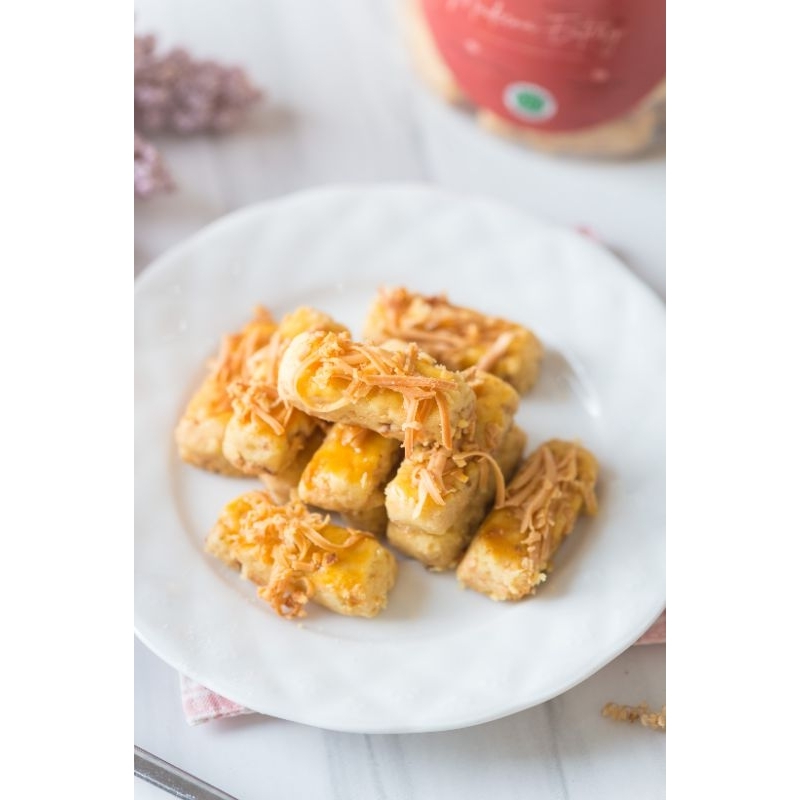 Jual KASTENGEL KEJU EDAM MIX BUTTER COOKIES PREMIUM Kukis keju kue kering kue lebaran MADEENA ...