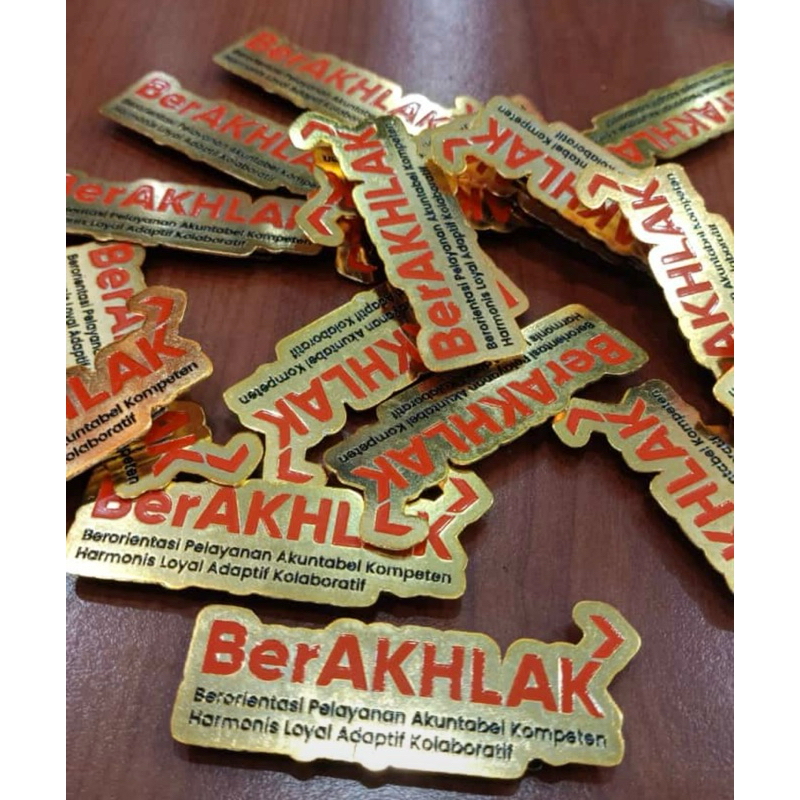 Jual pin ASN BerAKHLAK kuningan Model terbaru magnet | Shopee Indonesia