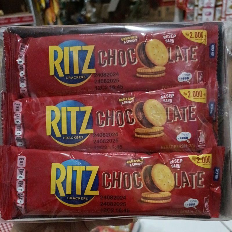 Jual Ritz Crackers Golden Baked & Crunchy Chocolate | Shopee Indonesia