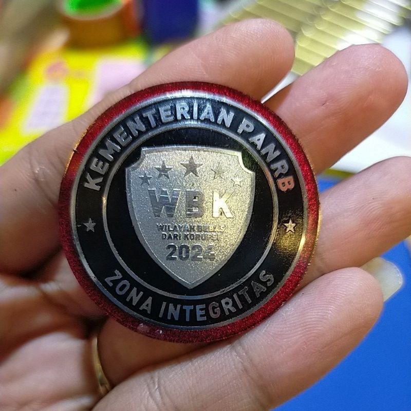 Jual Pin#Lencana WBK 2024 pakai mika diameter 4 cm | Shopee Indonesia
