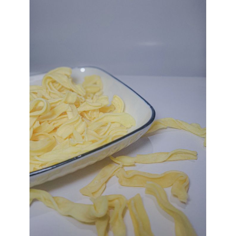 Jual Keju kriwil stik keju keriting crunchy cheese curly cheese ...