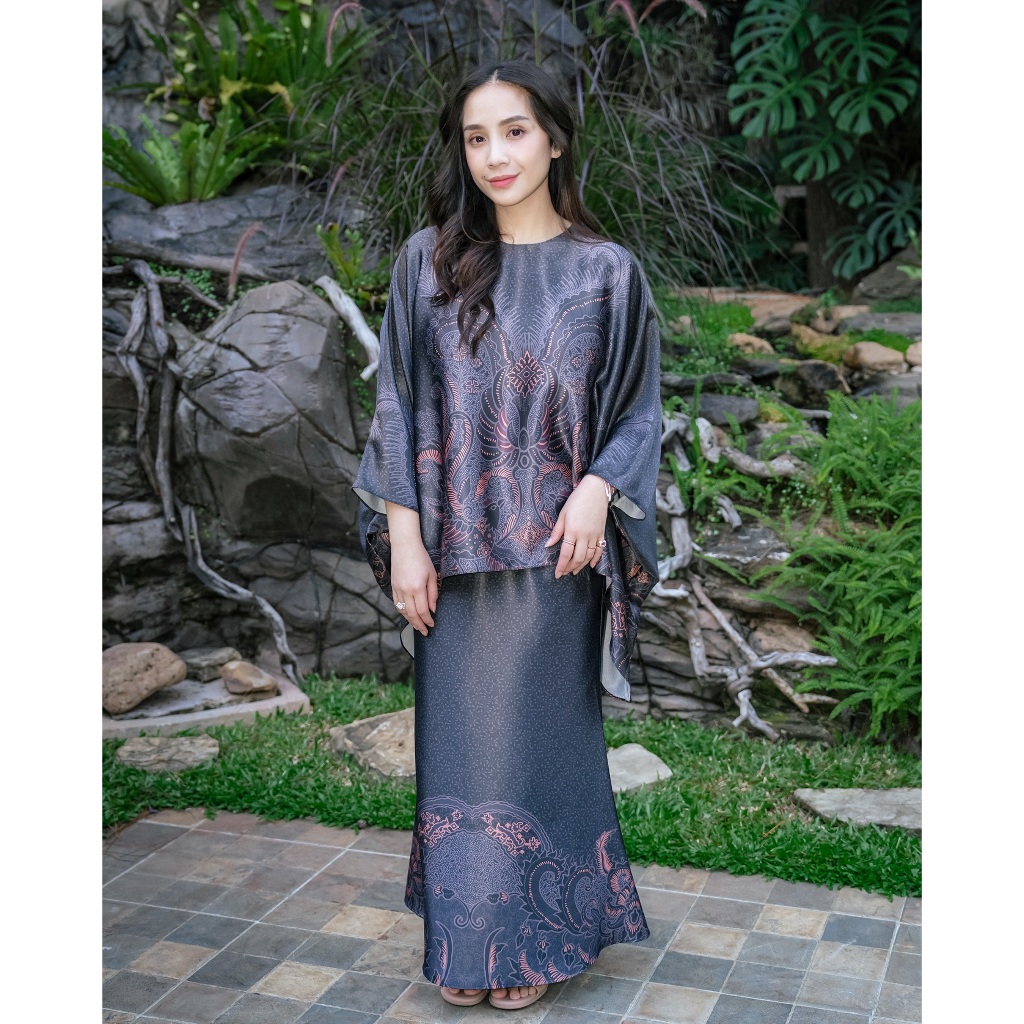 Jual Laskala Woman - Nakula | Oneset Blouse dan Skirt Batik Panjang | Shopee Indonesia