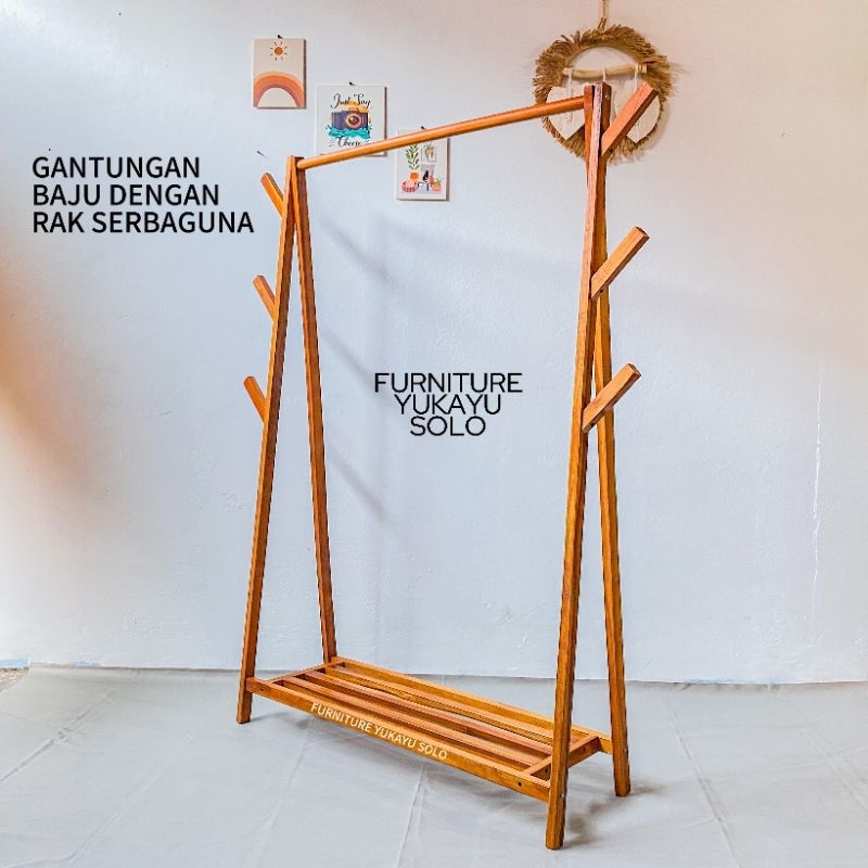 Jual GANTUNGAN BAJU STAND HANGER DENGAN RAK SERBAGUNA BAHAN KAYU JATI ...