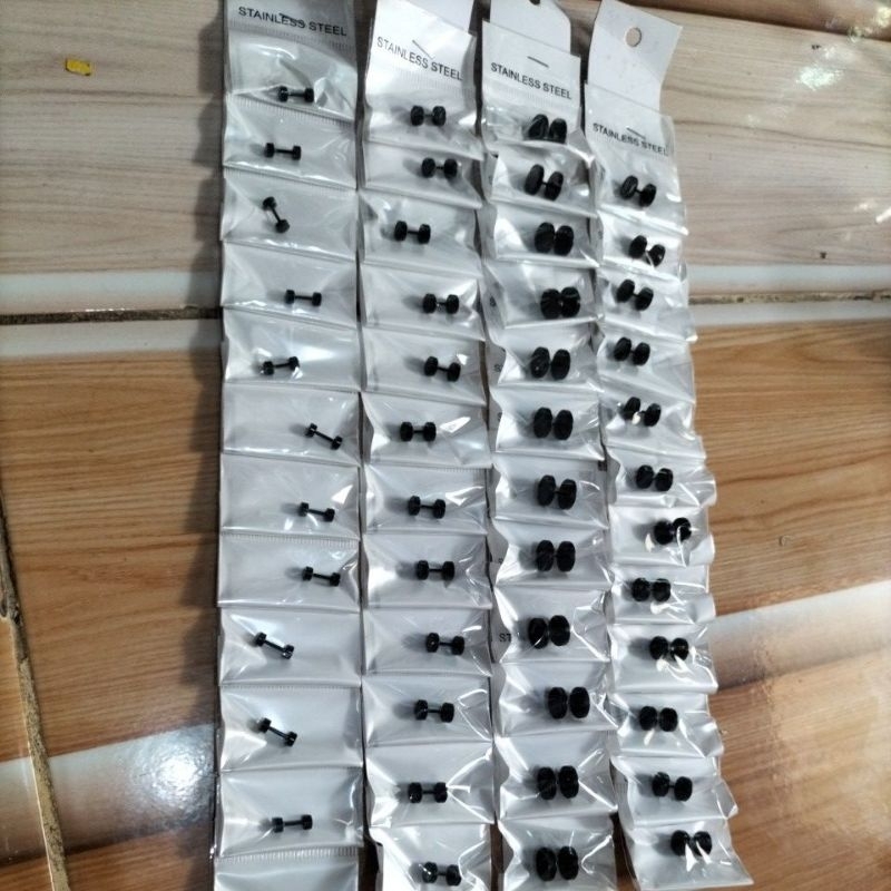 Jual GROSIR 12PCS ANTING BARBEL RODA STAINLESS HITAM ANTING PRIA WANITA ...