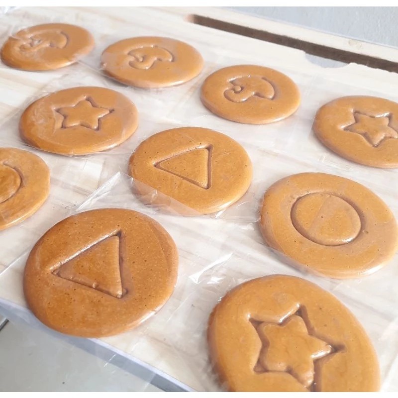 Jual PROMO! DALGONA CANDY SQUID GAME KEMASAN KALENG/ PERMEN DALGONA | Shopee Indonesia