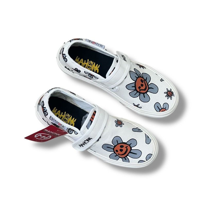 Jual SEPATU MAHONK - Slip On Velcro Rambanan Cream Bahan Canvas ...