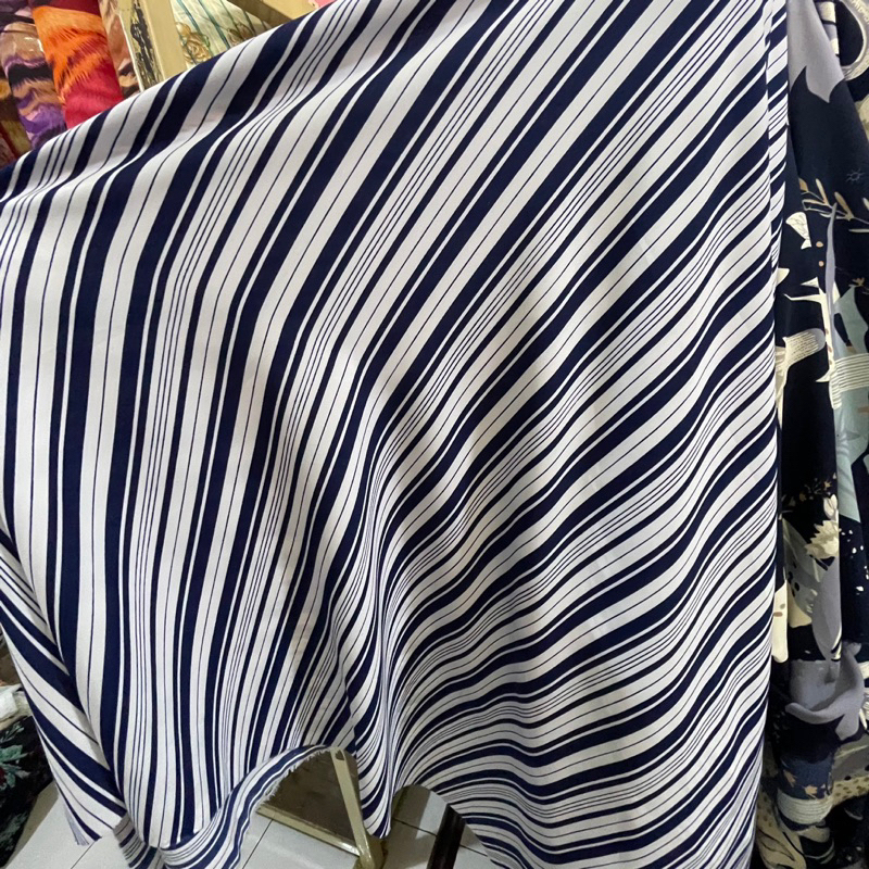Jual Kain Salur - Kain Garis - Kain Wolvis - Kain Wolfis - Kain Crep ...