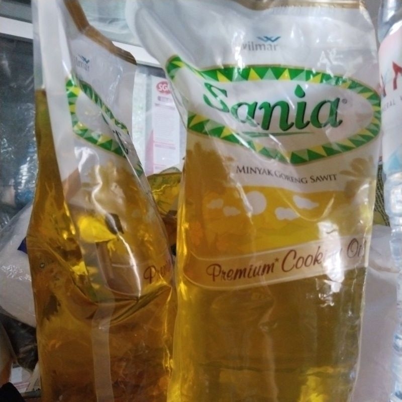 Jual Minyak Goreng Sania 1 liter | Shopee Indonesia